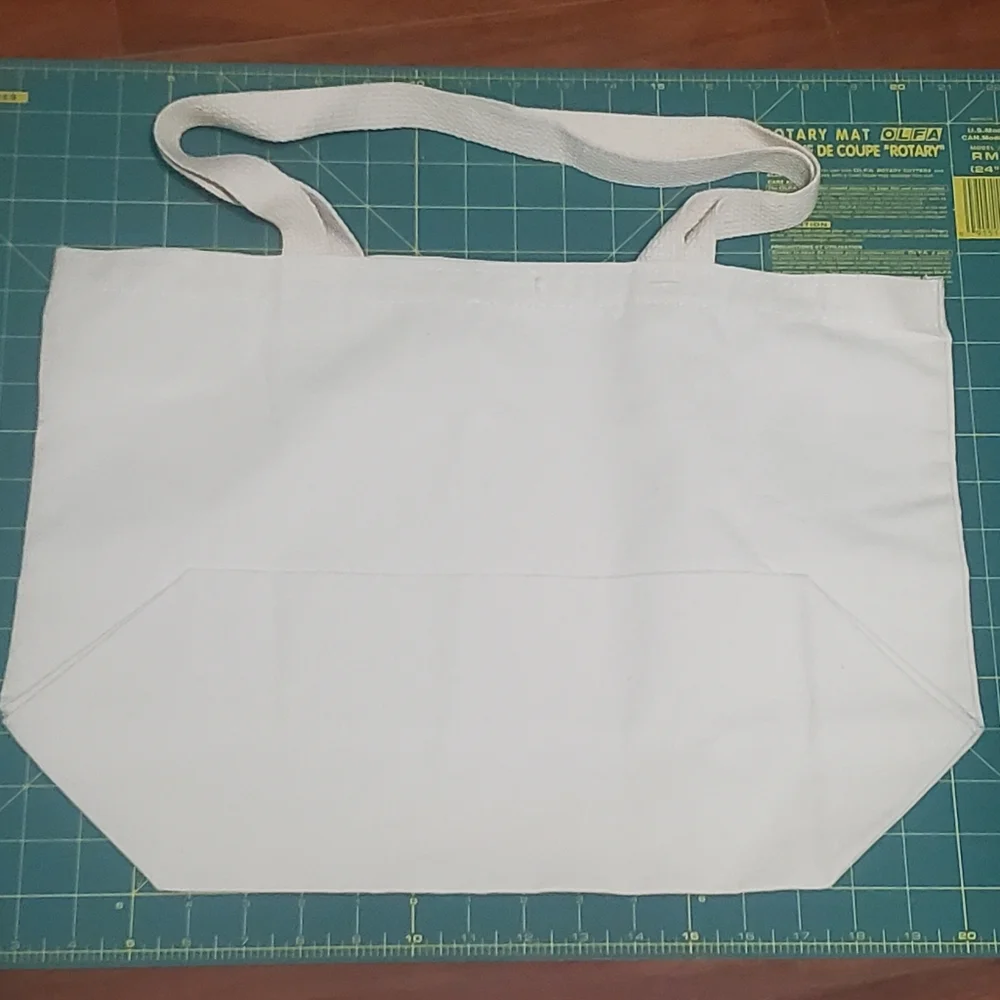 marcus fabrics | Bags | Aunt Grace Circle Of Friends Canvas Tote Bom ...